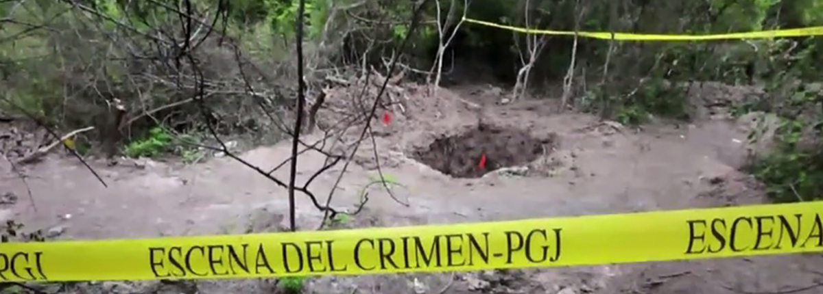 México: qué se sabe del "mayor hallazgo" de fosas comunes en un terreno ...