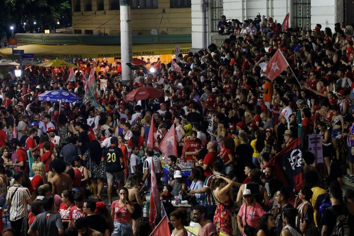 "Sair do impasse e do individualismo exacerbado que vivemos, gerador do ...