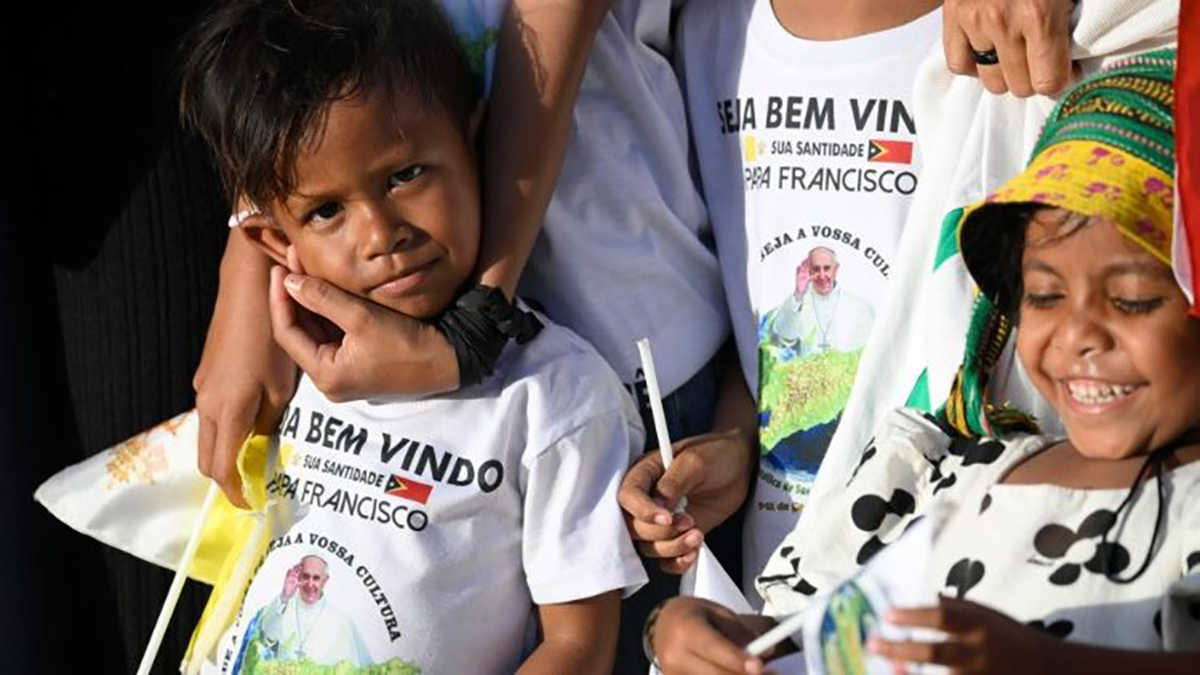 A inesquecível viagem do Papa missionário até aos confins do mundo ...
