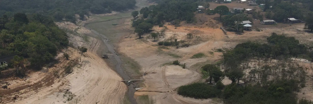 Seca extrema faz rios amazônicos atingirem recordes históricos de baixa ...
